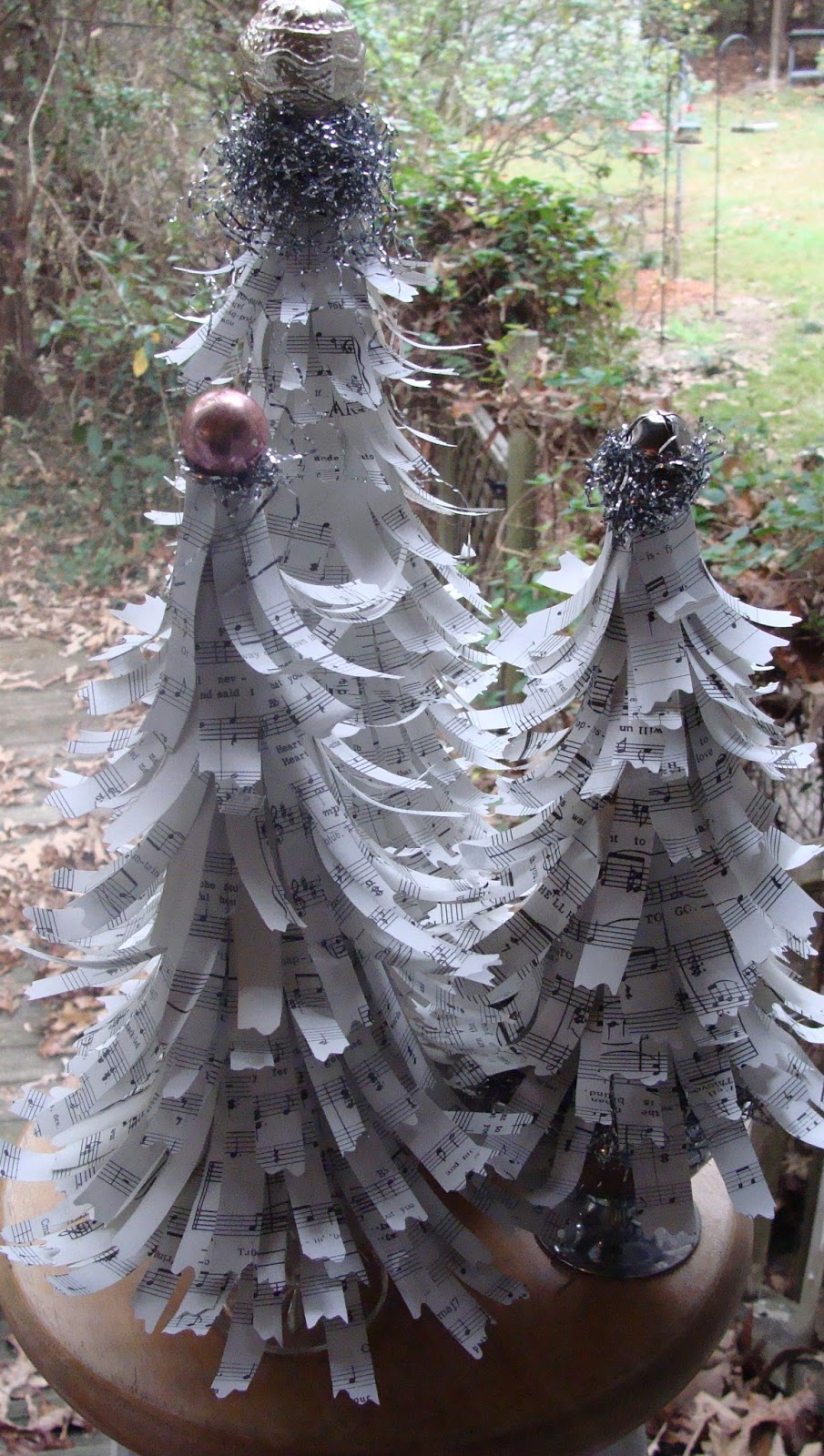 Red Tin Inn: Tunes to Trees Sheet Music Christmas trees