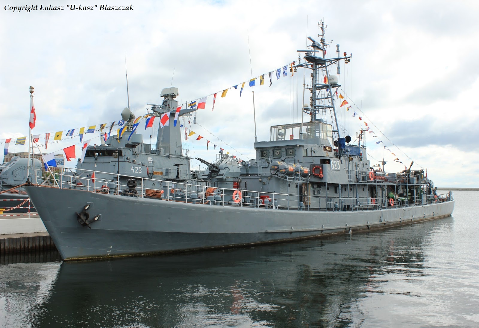 W obiektywie shipspottera czyli z migawką nad portową sadzawką: Z cyklu ...