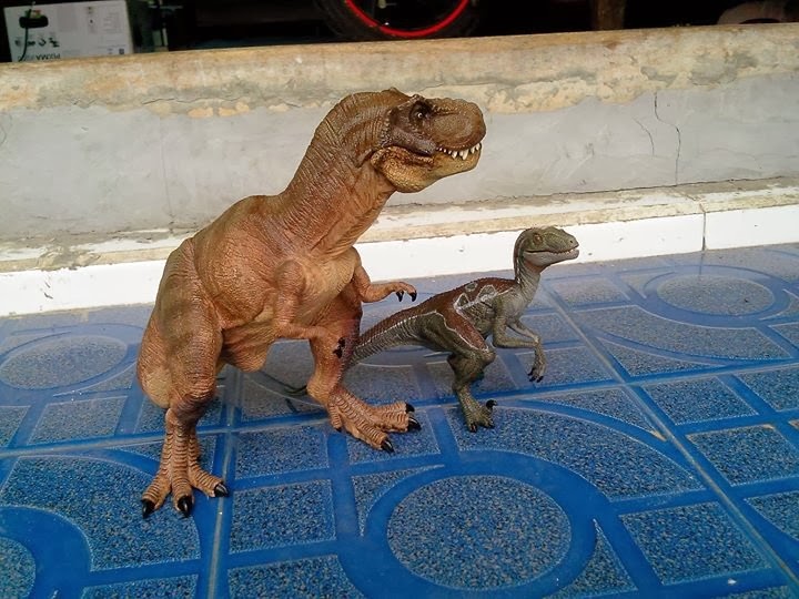 Brown T-Rex from Papo Released 2012 - DinoFarm