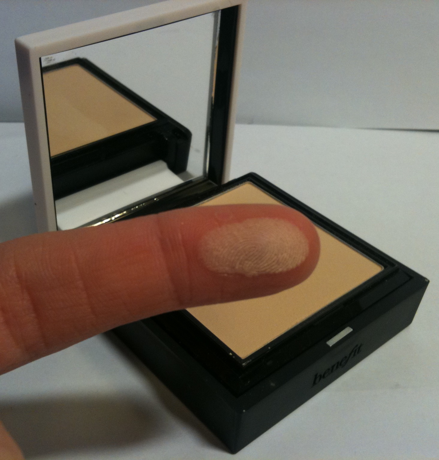 Benefit Hello Flawless Custom Powder in 'I Love Me' Ivory - Sophie Rose