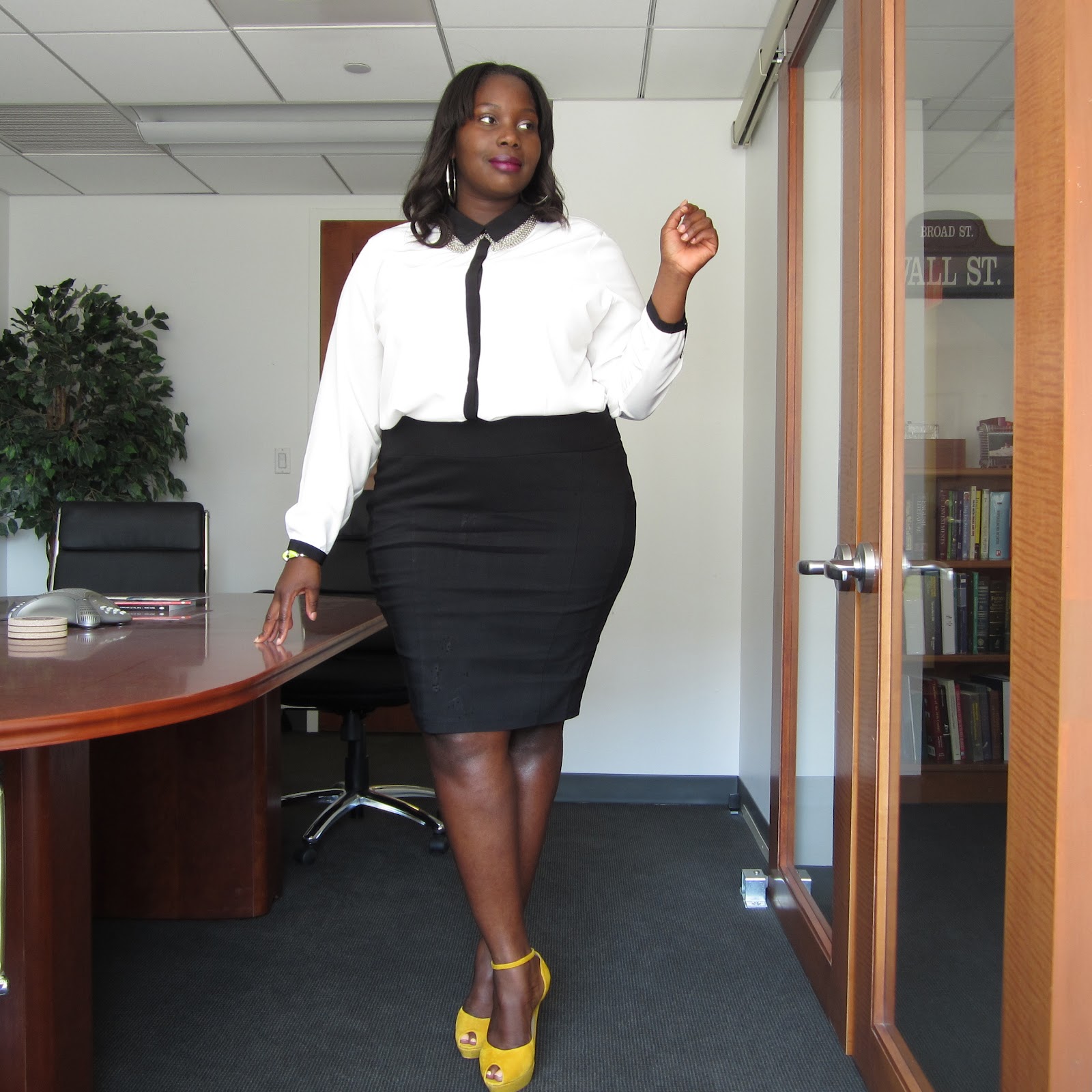 STYLE JOURNEY: AT THE OFFICE - Stylish Curves