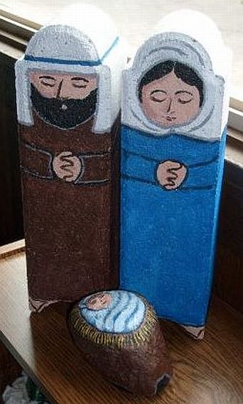 Painting Rock & Stone Animals, Nativity Sets & More: Unique Painted ...
