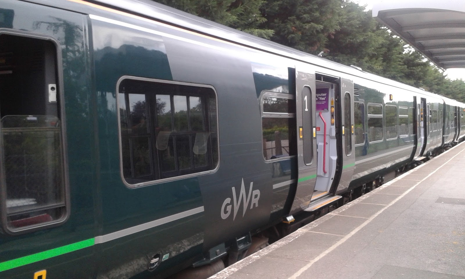 Vraie fiction: Green trains