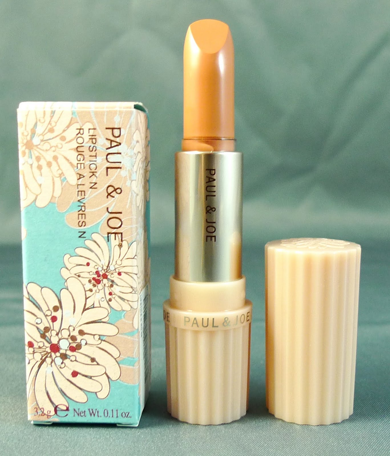 Review: PAUL AND JOE LIPSTICK N IN 06