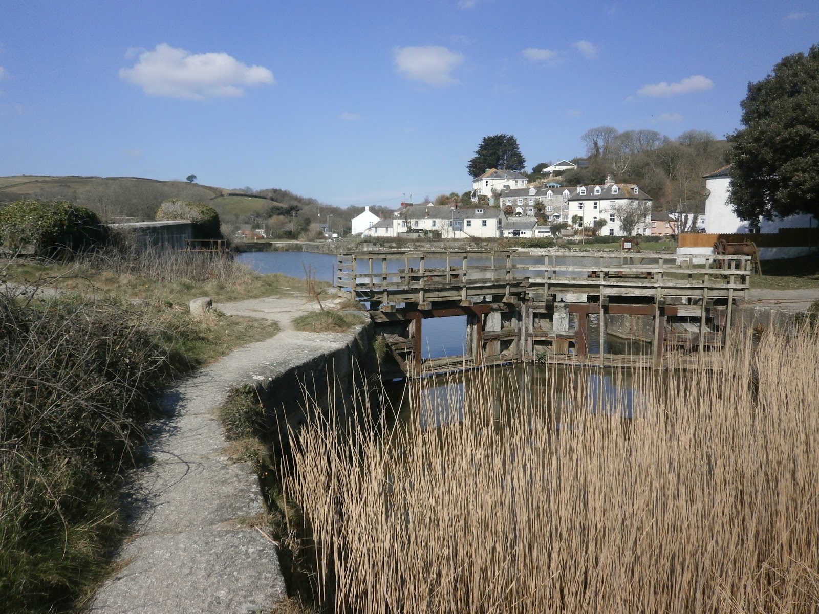 Corfu Blues and Global Views: Cornwall: A Return to Pentewan Sands and ...