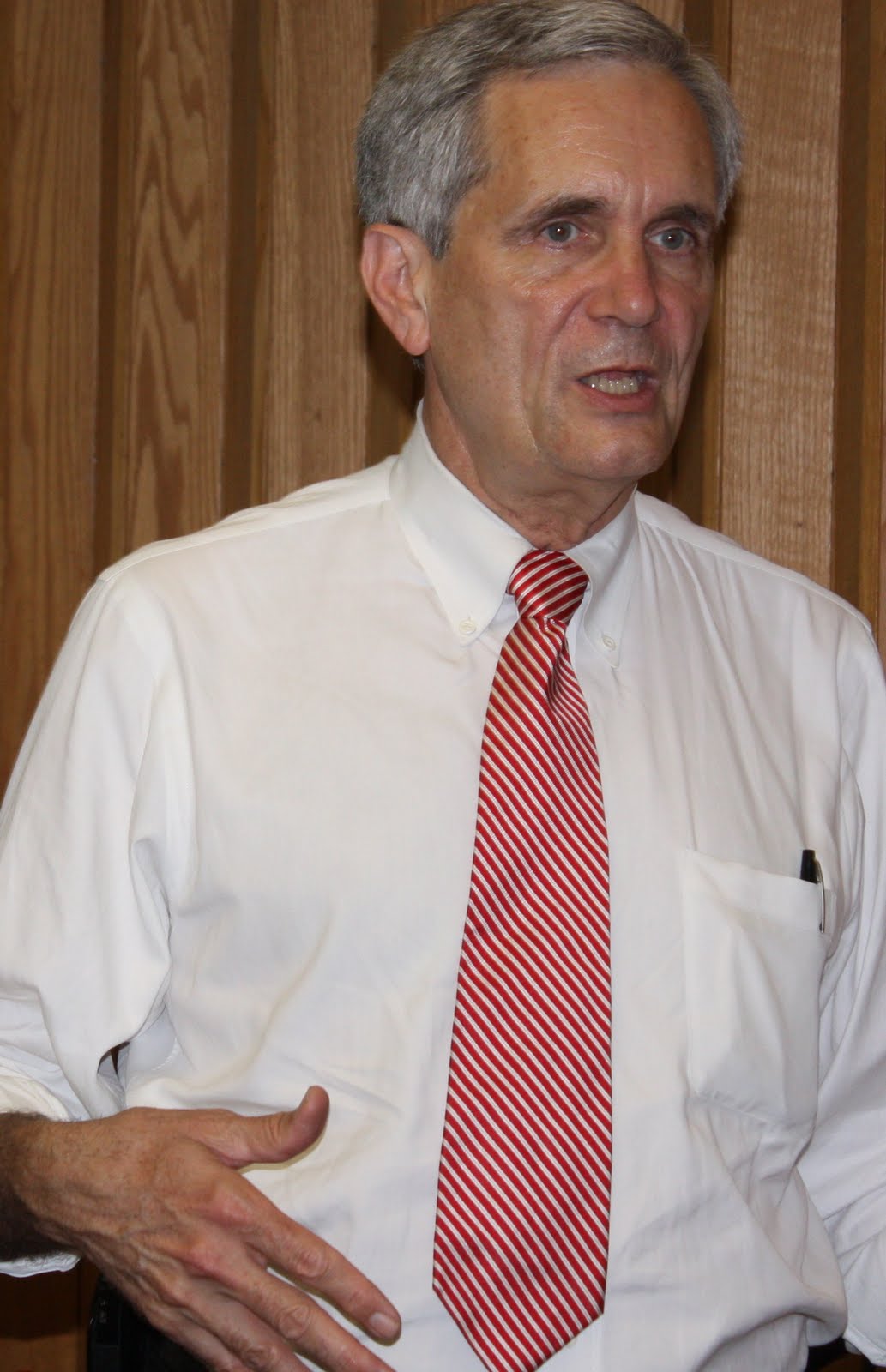 Walker Report - Shedding Light on Bexar County: Congressman Lloyd ...