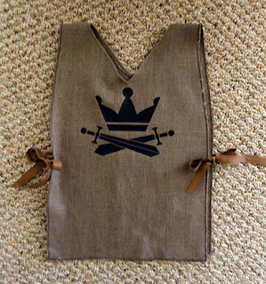 Needles 'n' Knowledge: Knight Tunic Crest Heat Transfer Vinyl