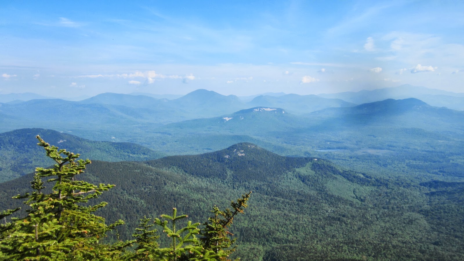 Adventures in New England: Up the Downes - Sandwich Range Loop