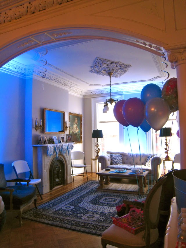 the sparkly life: How to Throw a Cool Frozen Party