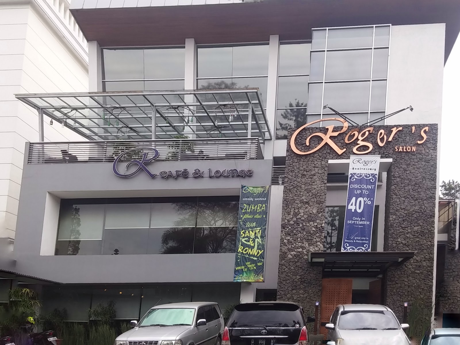 Rogers Café Bandung Bukan Sekedar Cafe