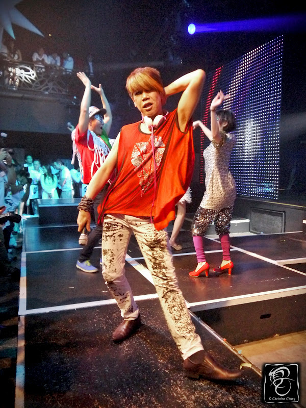 I met HK's Naked Chef Flora Cheung 淨思 at La Soirée Blanche! ~ Huney'Z World