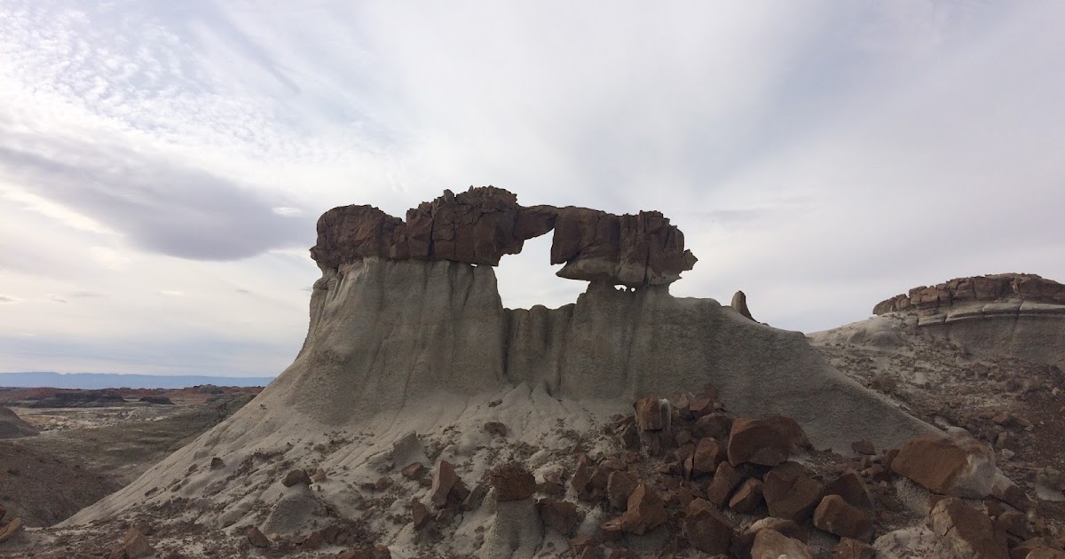 Bisti/De-Na-Zin Wilderness: Window Overlook