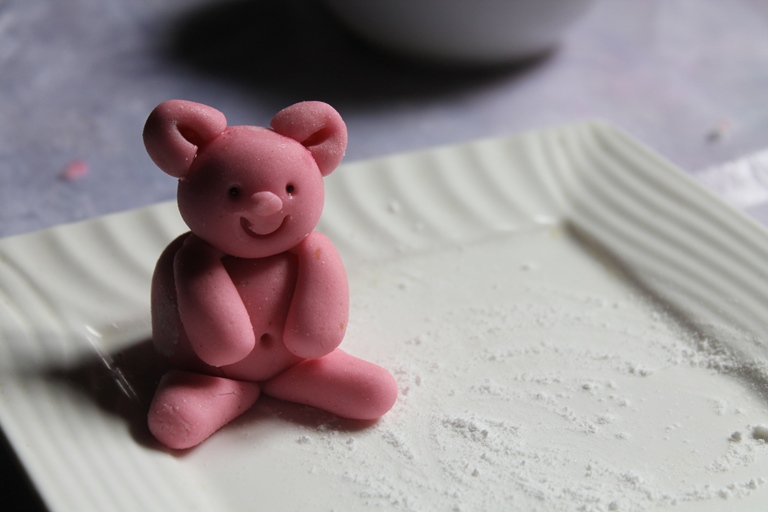 How to Make Fondant Teddy Bear - Fondant Teddy Bear Step By Step ...