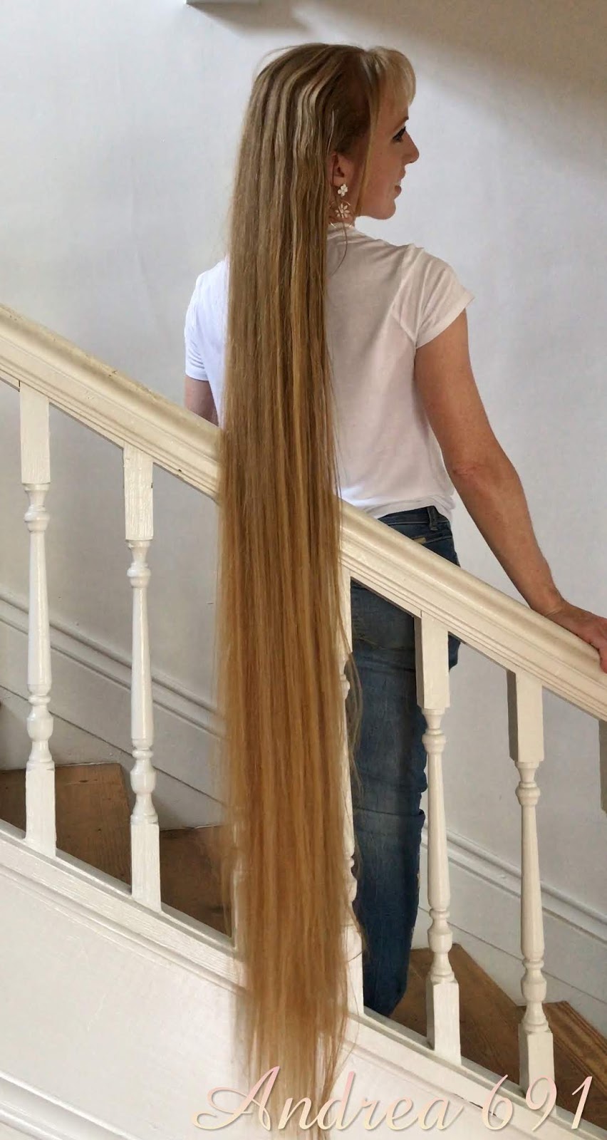 Braids & Hairstyles for Super Long Hair: Length pictures on the stairs ...