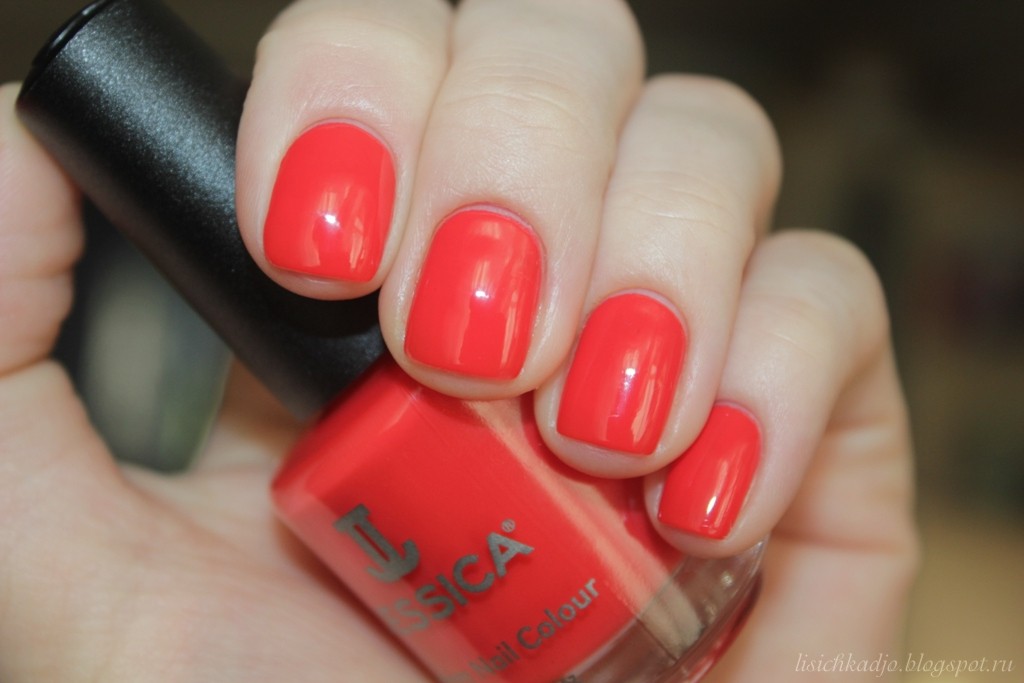 Jessica # 225 Confident Coral - ©lisichkadjo nails & beauty blog