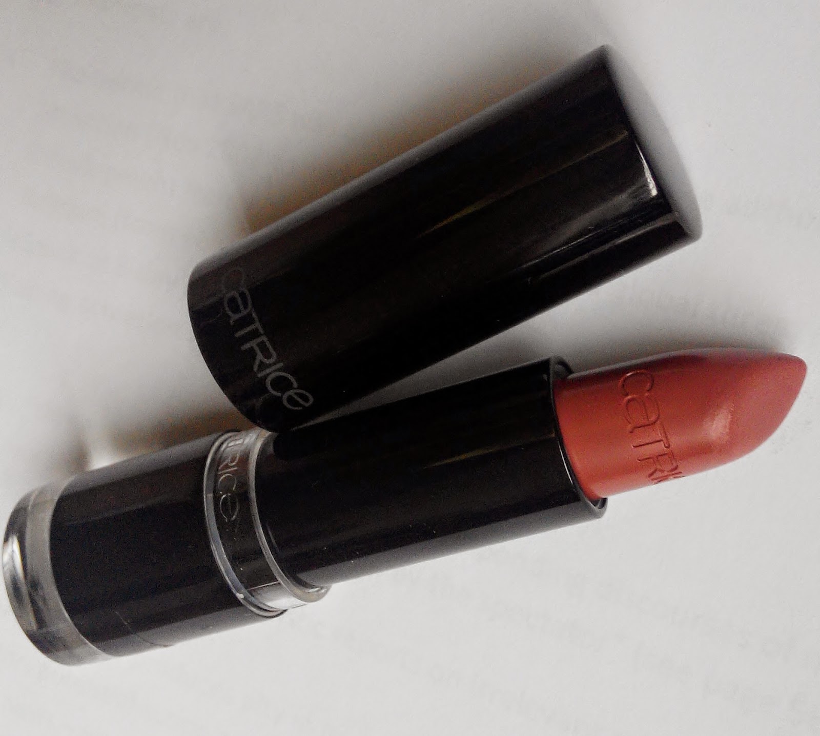 StopnMakeup: Review: Catrice Ultimate Colour in 020 Maroon