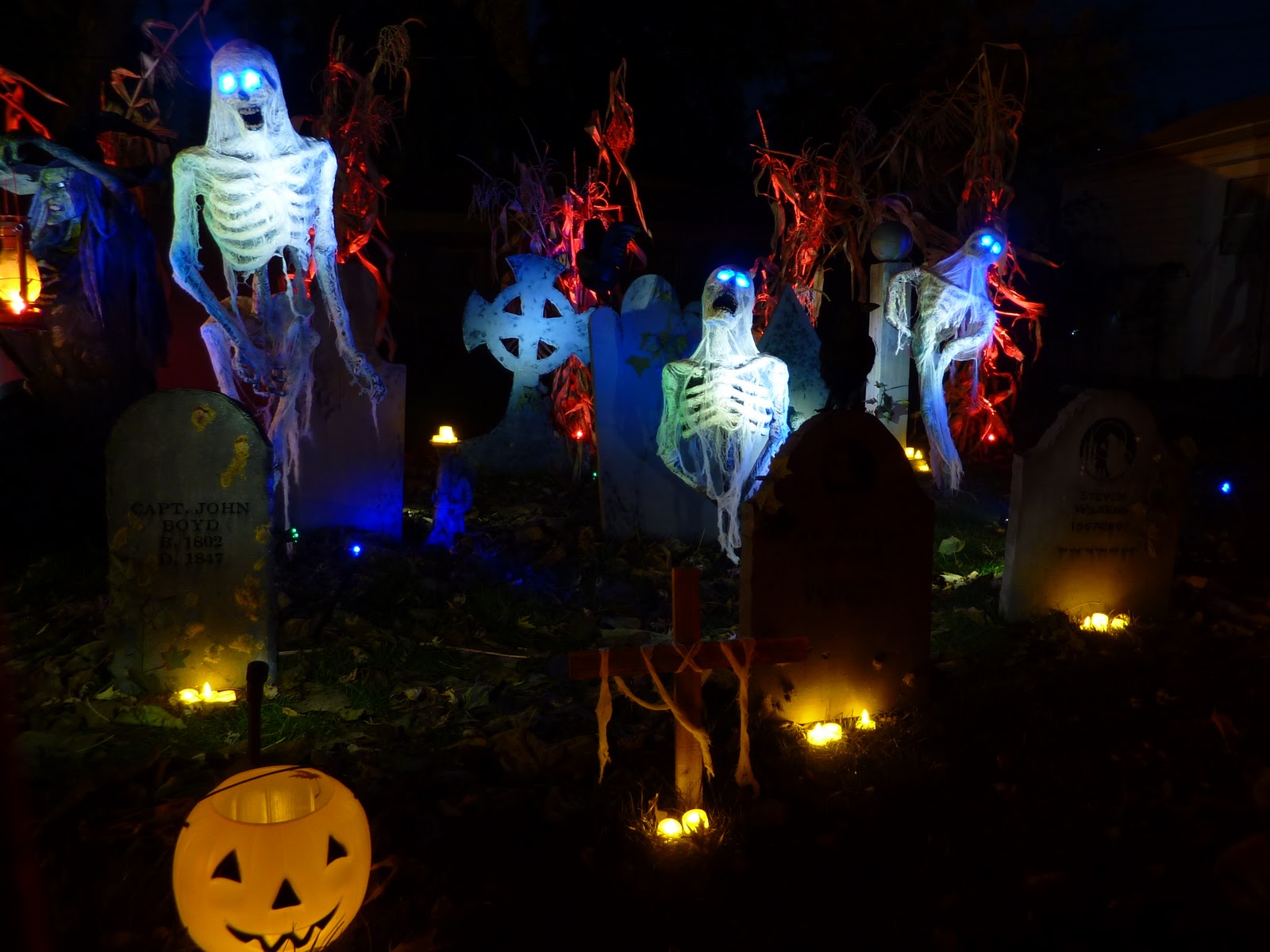 PUMPKINROT.COM: The Blog: Ghosts And Witches