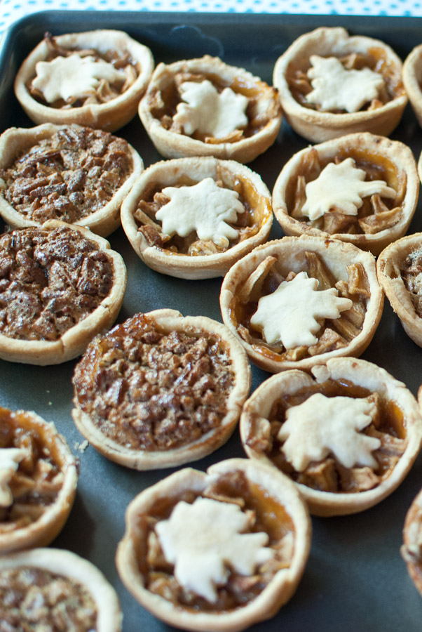 My Trash and Treasure: mini fall pies