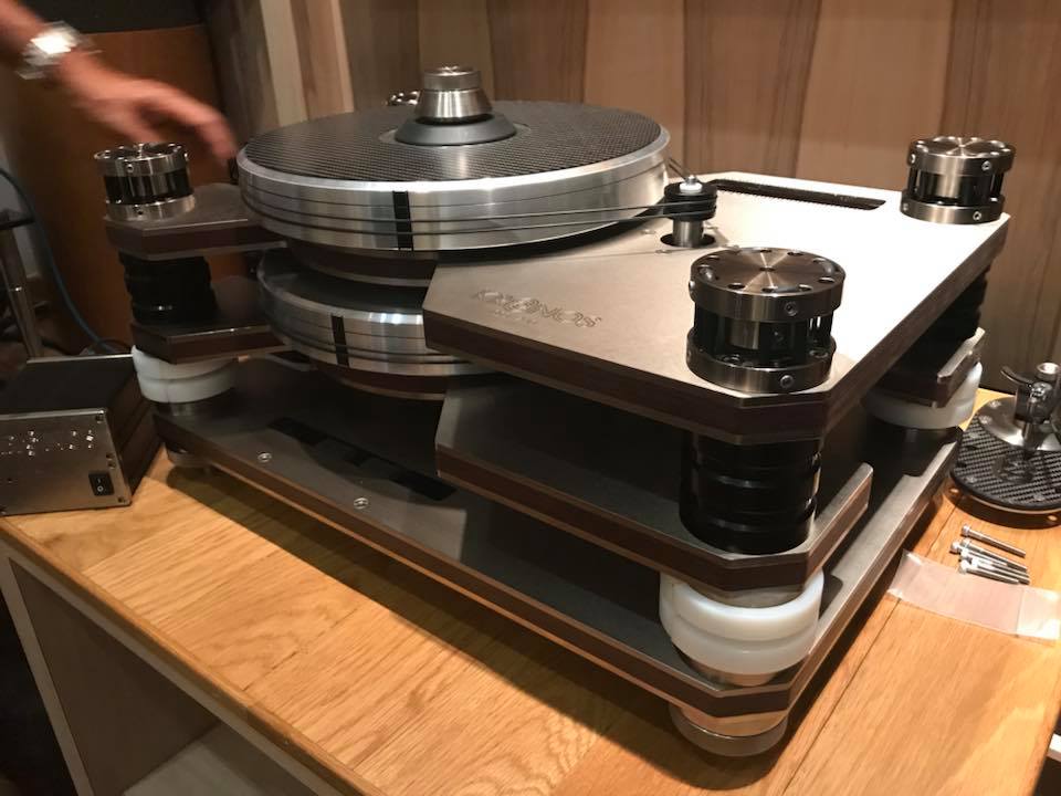 KRONOS LE WITH AND BLACK BEAUTY TONEARM INSTALLATION – M & S | Ultimate ...