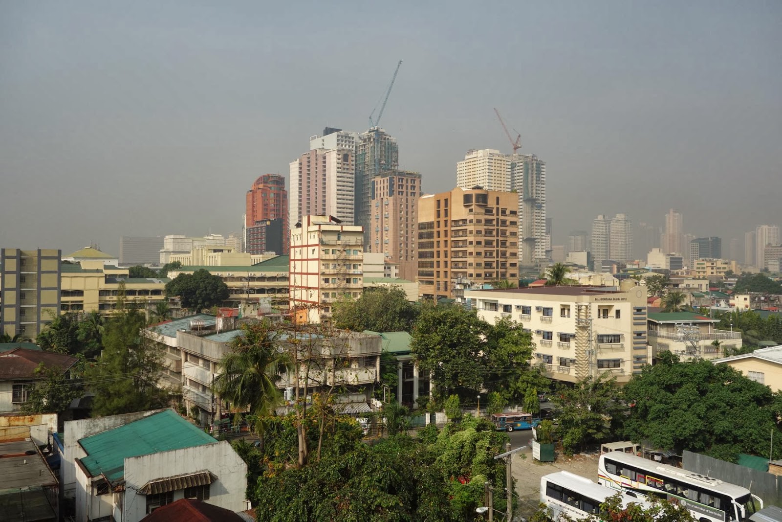 Our Epic Trip Around The World: Geschichten aus Manila