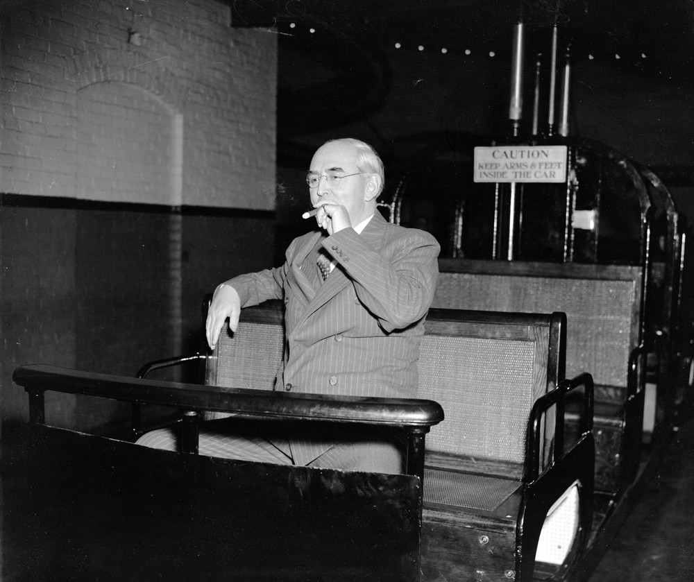 U.S. Senate Monorail: A Private Subway System for Senators Under ...