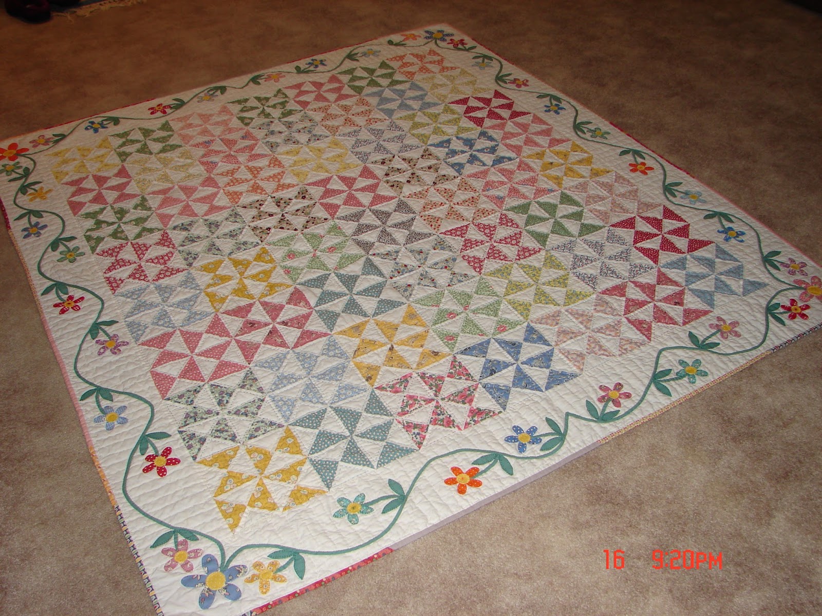 JulieKQuilts: Hand quilted.