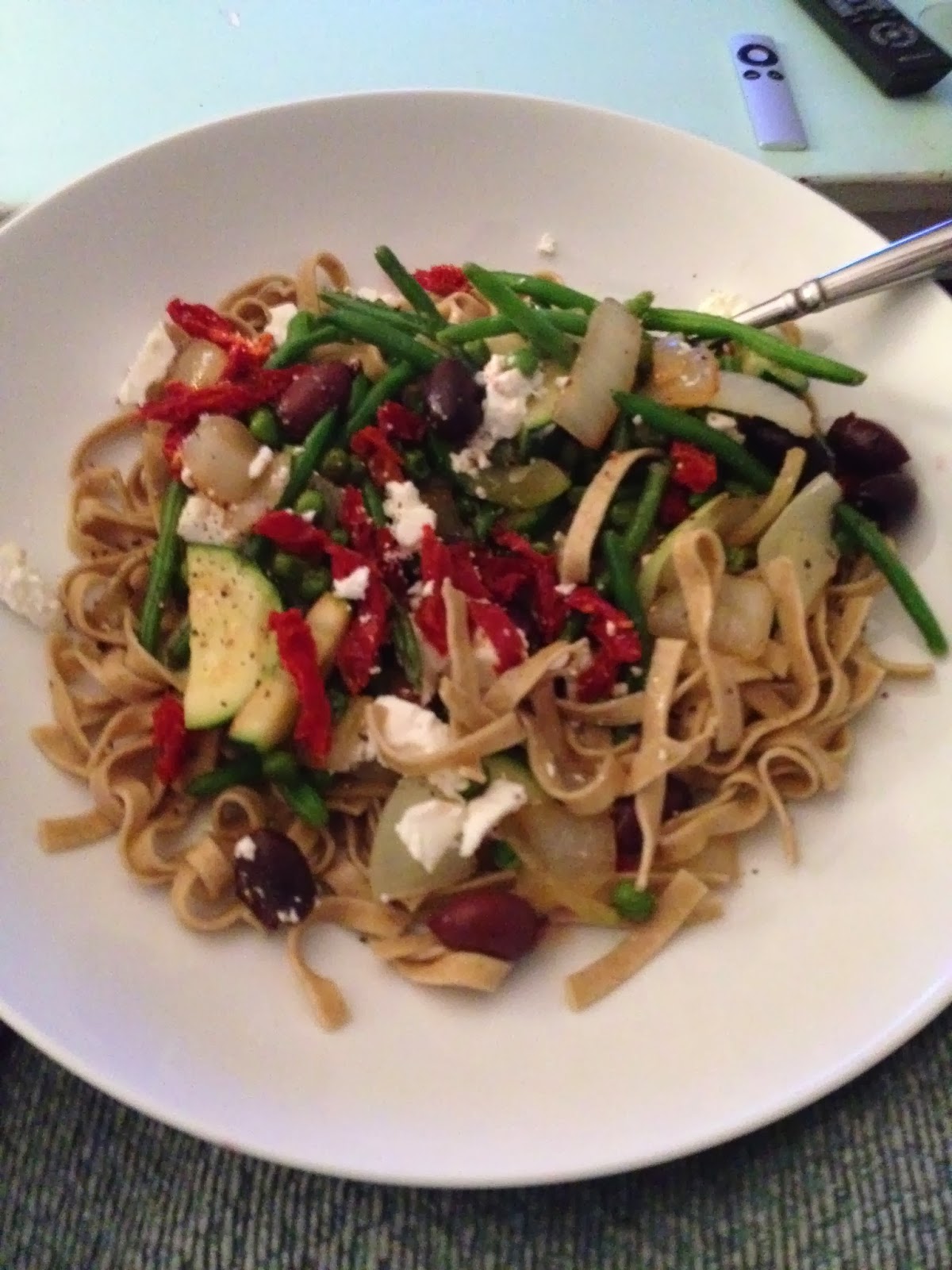 The Life of a Food Restricted Foodie: Quick & Easy Weeknight CHIA Pasta