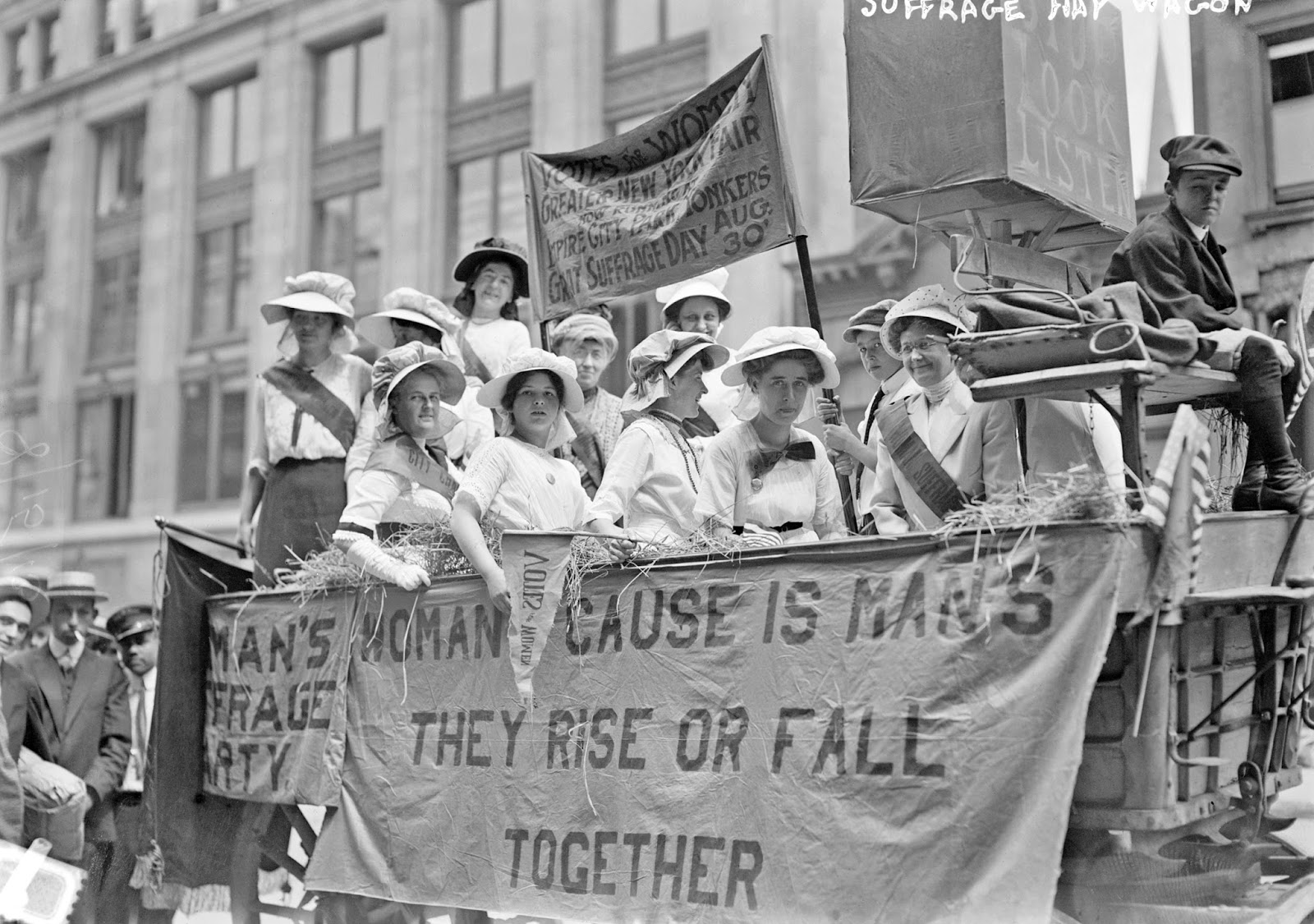 History in Photos: Suffragettes