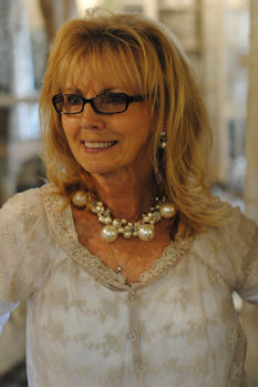 LaurieAnna's Vintage Home: Thank You for Our Best Show EVER!!