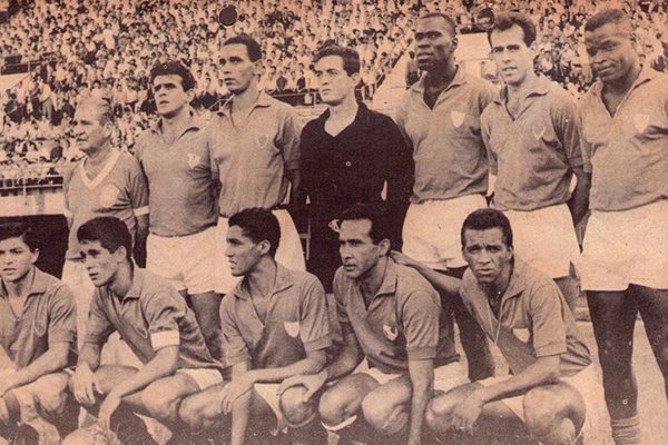 ANOTANDO FÚTBOL *: DEPORTIVO ITALIA & DEPORTIVO PETARÉ