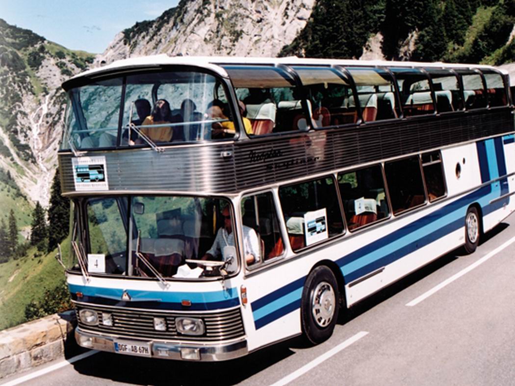 El Garaje Algabeño: Neoplan NH 22 "Skyliner" de IXO/Hachette