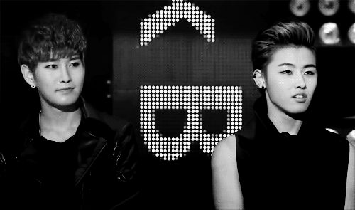 Seção 20 fotos - B-Bomb (Block B).