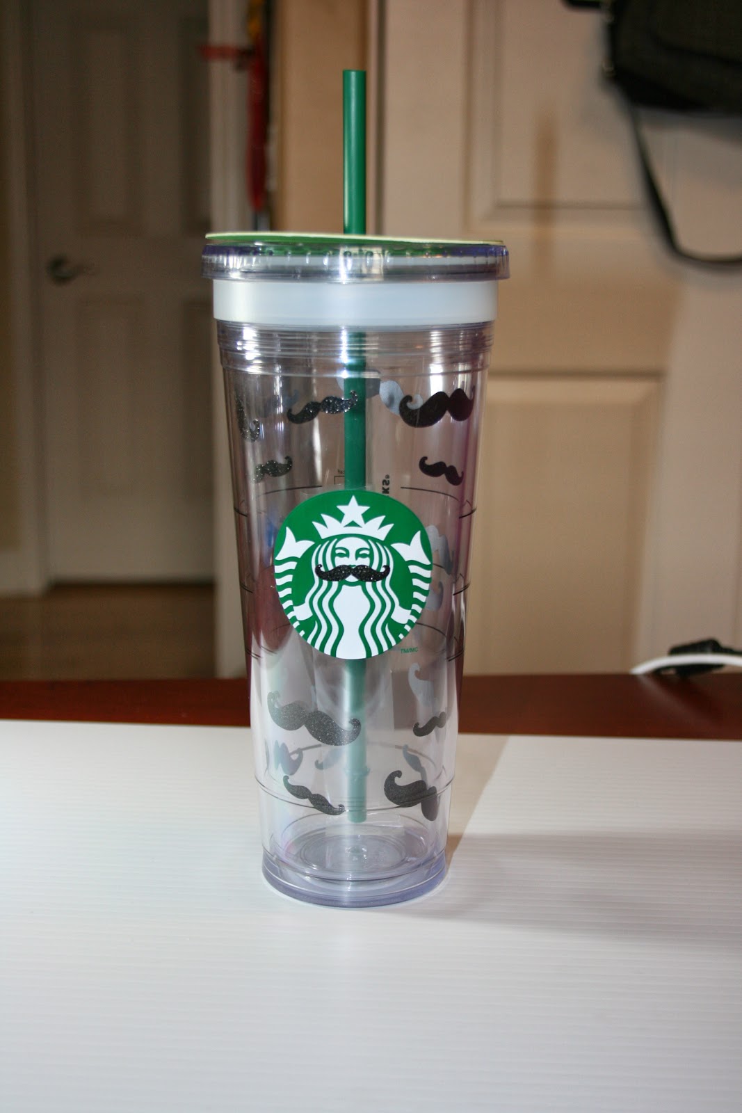 CS Designs: Starbucks ~ Custom cold drink cup