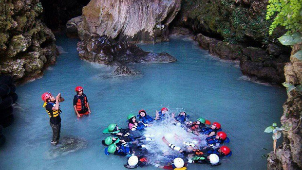 Cave Tubing Kali Suci