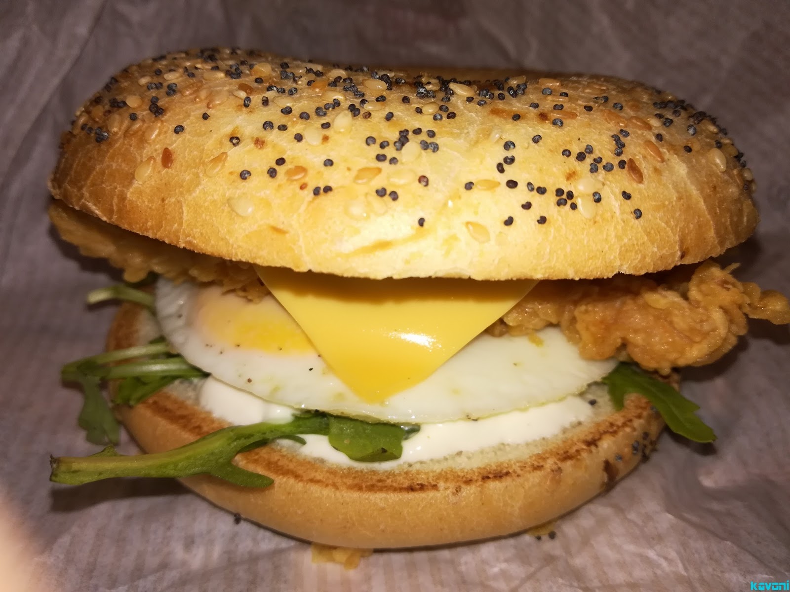 kavoniho žrádlo: Snídaňový bagel s vajíčkem a sýrem, KFC