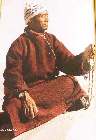 Viajando: A Terra da Lua Partida ( The Broken Moon)