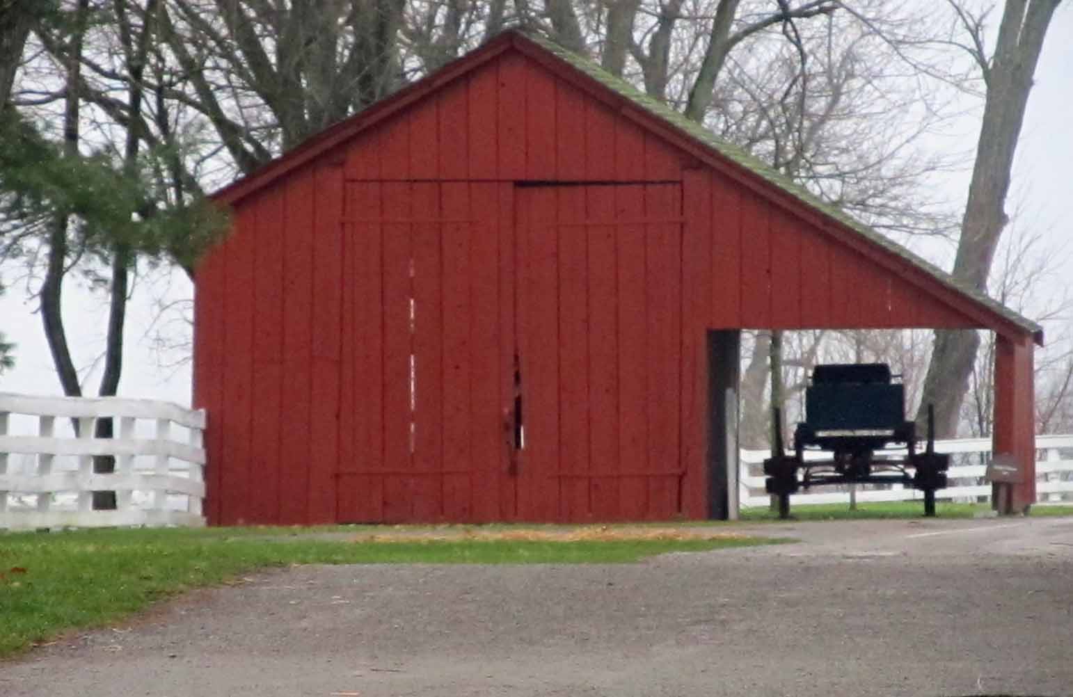 Summit Musings: 'Tis a Gift to be Simple - Shakertown & Barn Charm