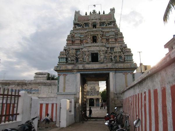Tiruvallur Teerteeswarar Temple - A Shiva temple in the land of Vishnu