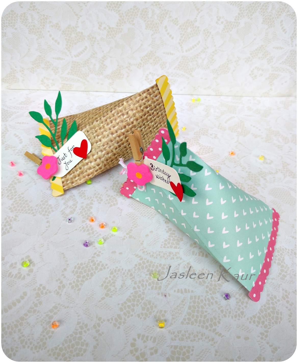 Happily Ever Crafter: Triangular Gift Boxes| Sizzix