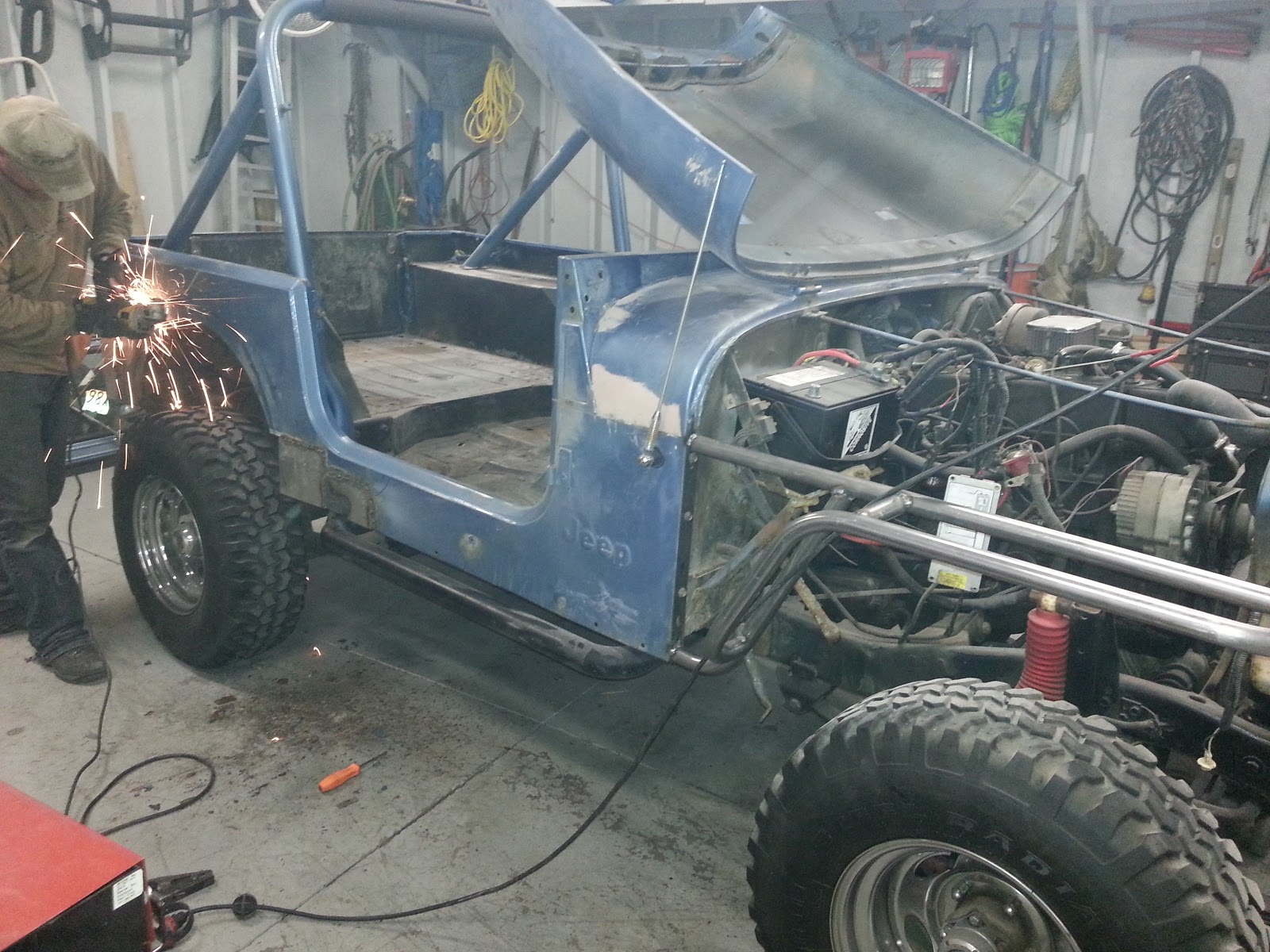 CacheCrawlers: CJ7 Fender Kit Build