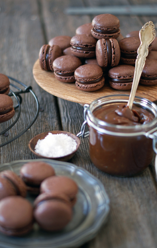 simmer & boyle: Chocolate & Salted Caramel Macarons