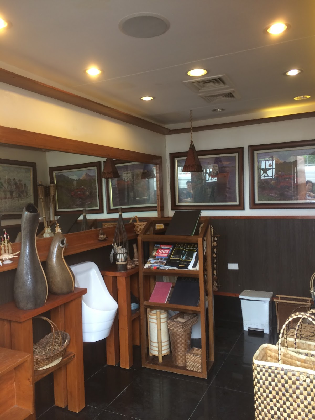 The Touristy Toilet @ Shell Gas Station Tagbilaran City Bohol ...