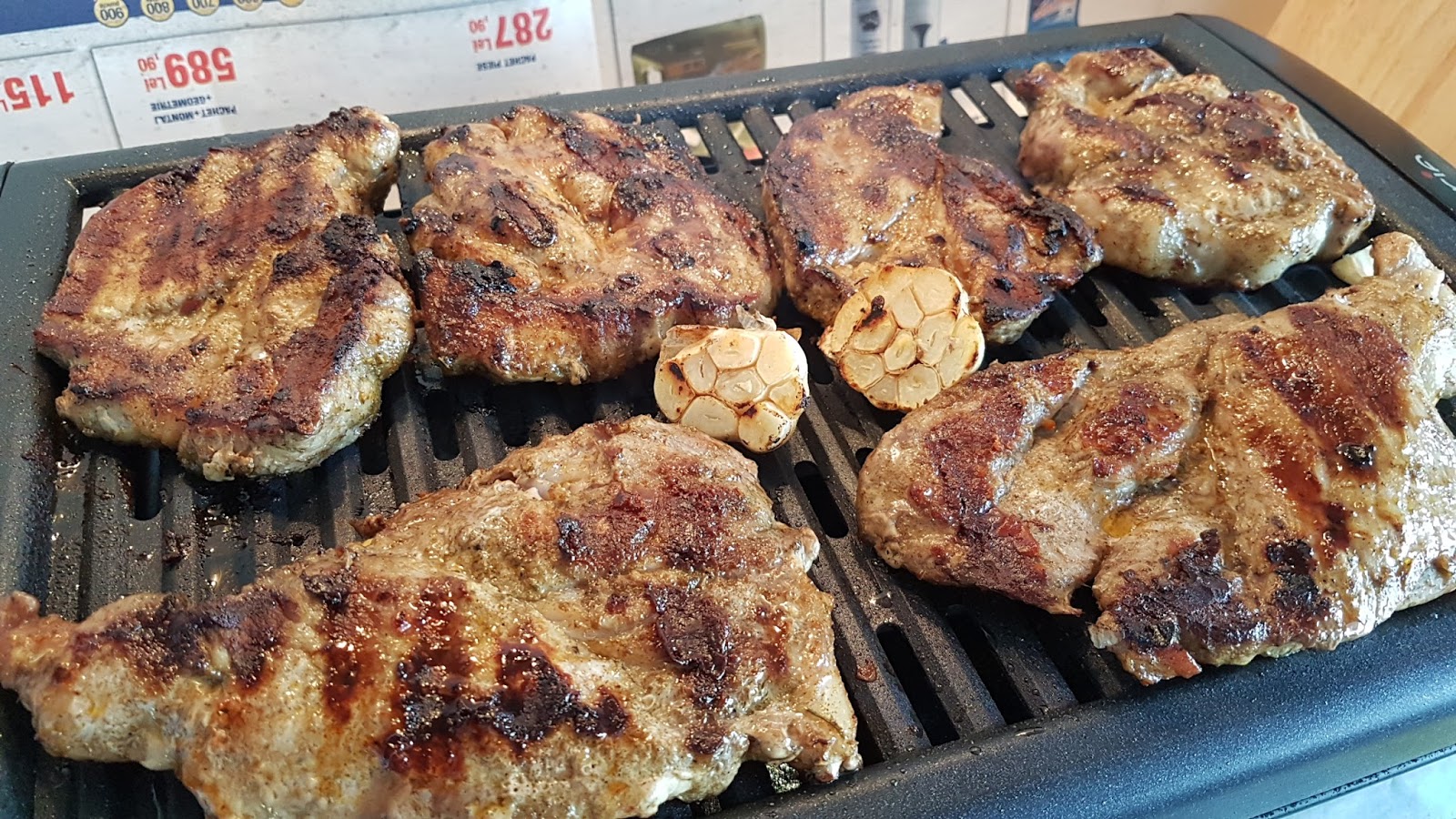 susu: Ceafa de porc la gratar electric si risotto