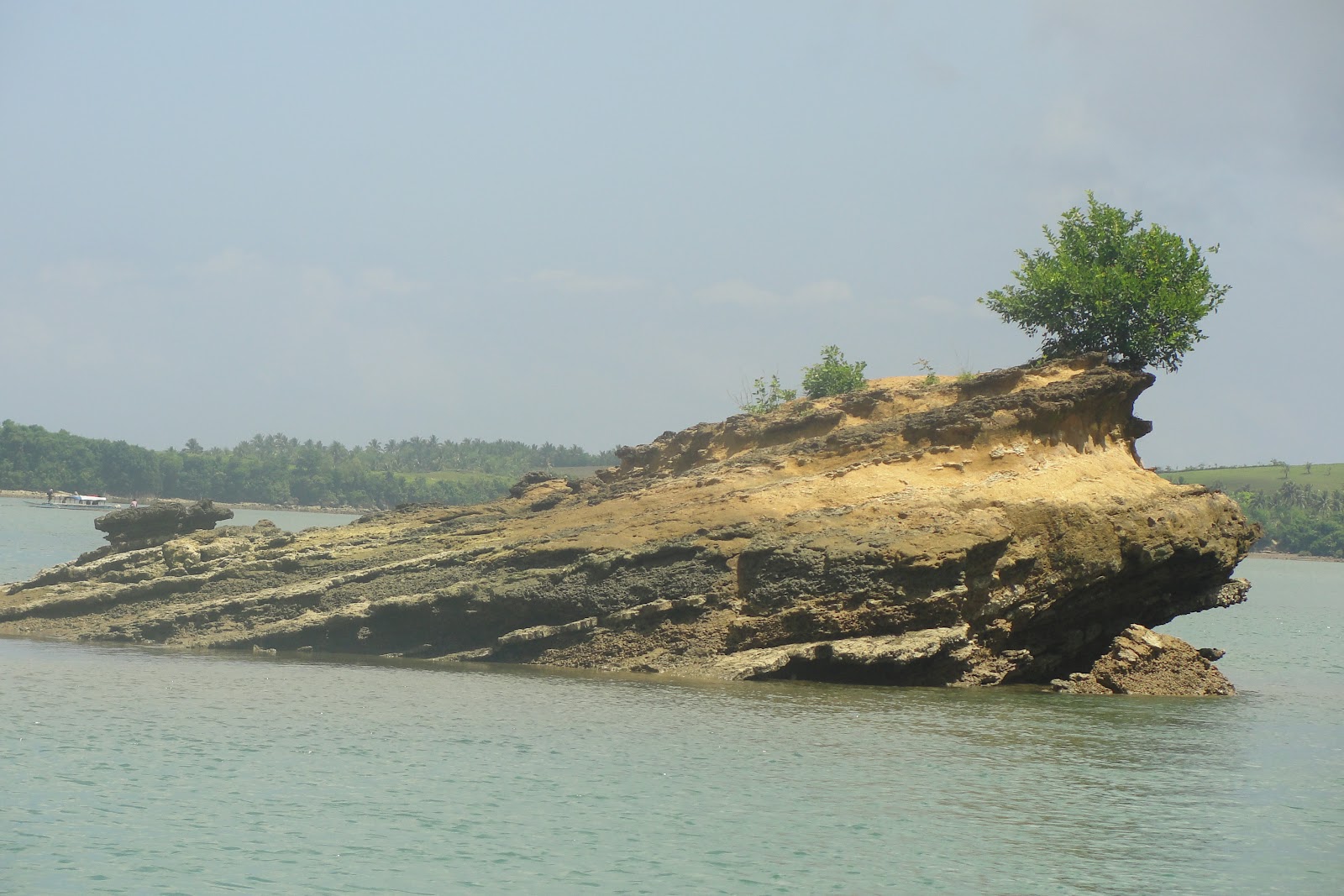 In My SiLenT LuCidiTy: Sights Along the Way to Pinamuntugan Island Beach