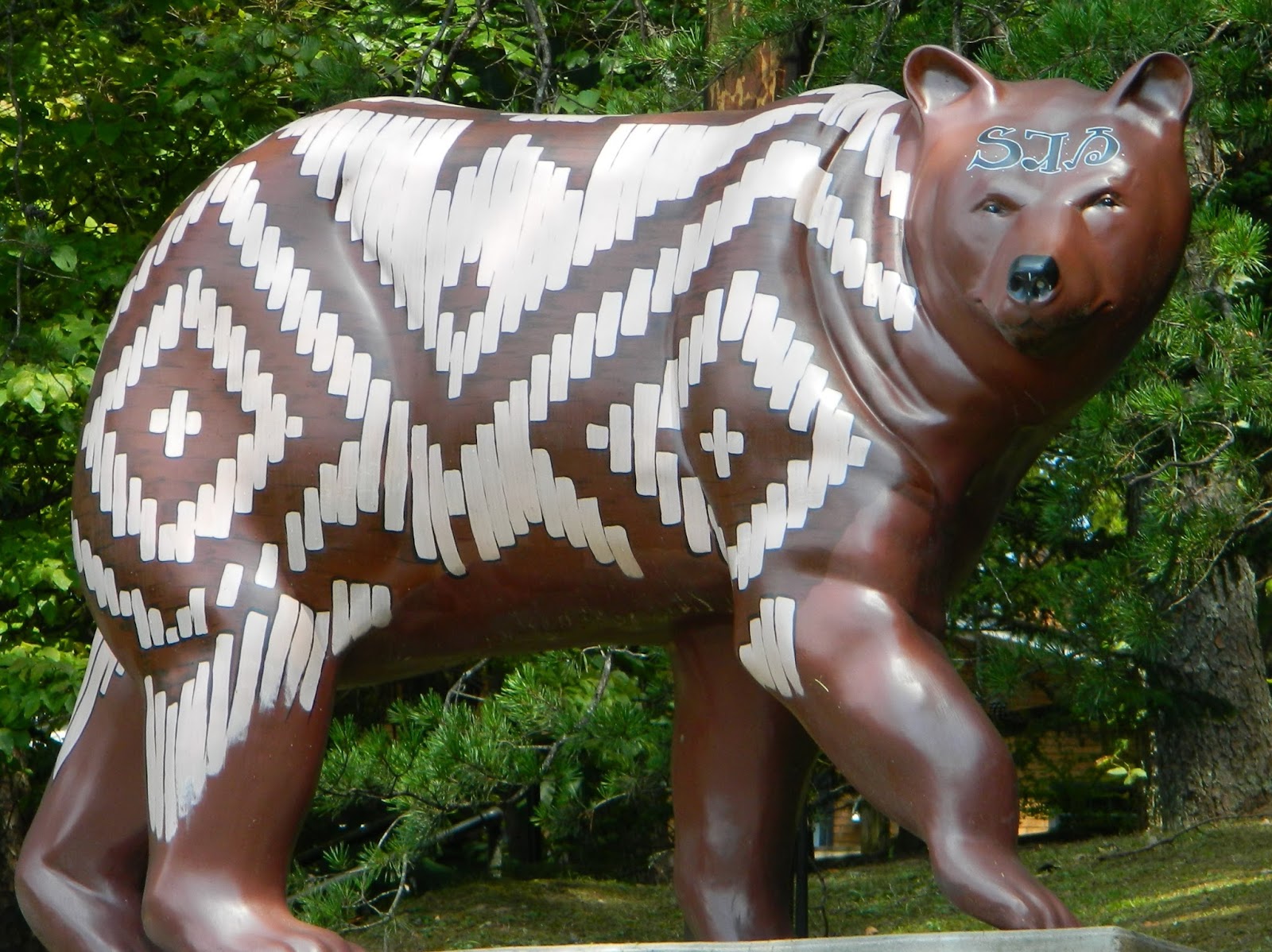 Lise's Log Cabin Life: A Few Wineries in Western NC & Cherokee Painted ...