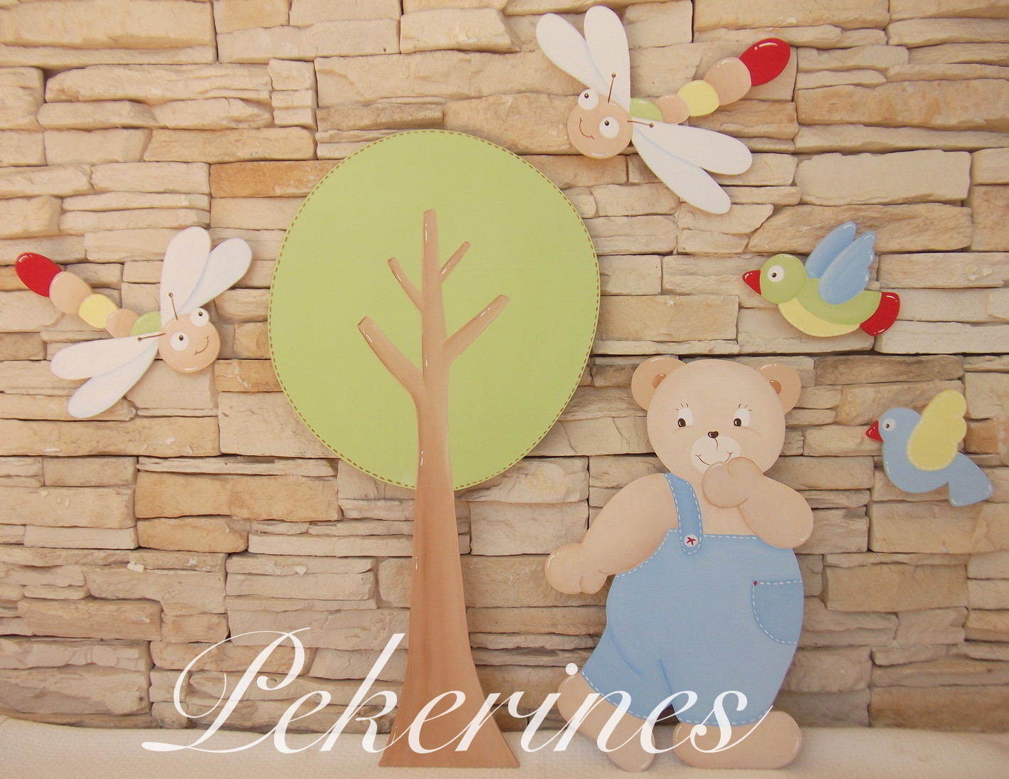 Decoración Infantil Pekerines: SILUETAS DE MADERA OSITO EN EL BOSQUE