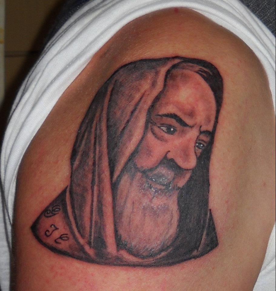 VIVERE DISEGNANDO,tatuaggi,murales, quadri.e tutto ciò che si può ...