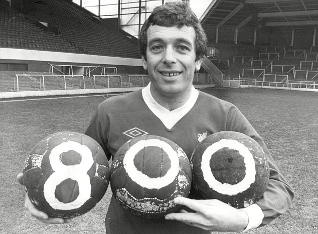 Eupallog Pentavalide: Ian Callaghan