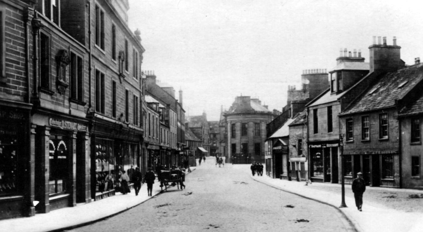 Tour Scotland: Old Photograph Castle Street Forfar