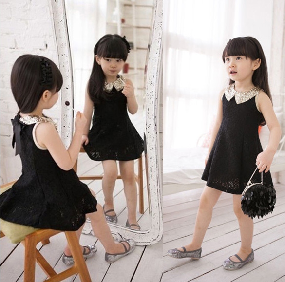 IMAGINI DE NEUITAT: SI COPIII AU MODA LOR